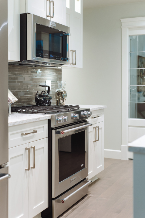 Mahogany At Mill Lake, 2180 Gladwin Road Abbotsford, BC - REW