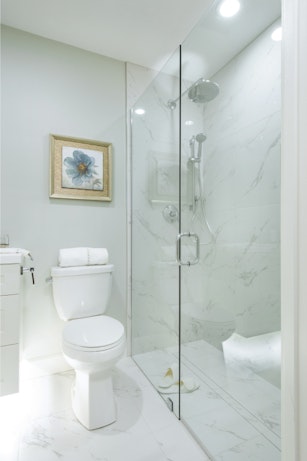 Mahogany At Mill Lake, 2180 Gladwin Road Abbotsford, BC - REW