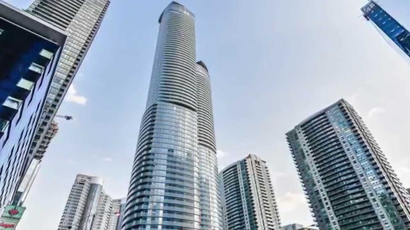 Ice Condos I, 12 York Street Toronto, ON - REW