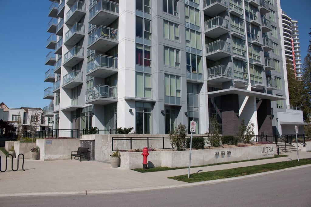 Ultra Surrey City Center, 13325 102a Avenue Surrey, BC - REW