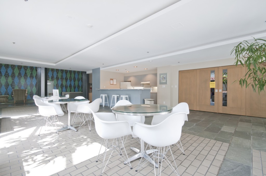 Electra, 989 Nelson Street Vancouver, BC - REW