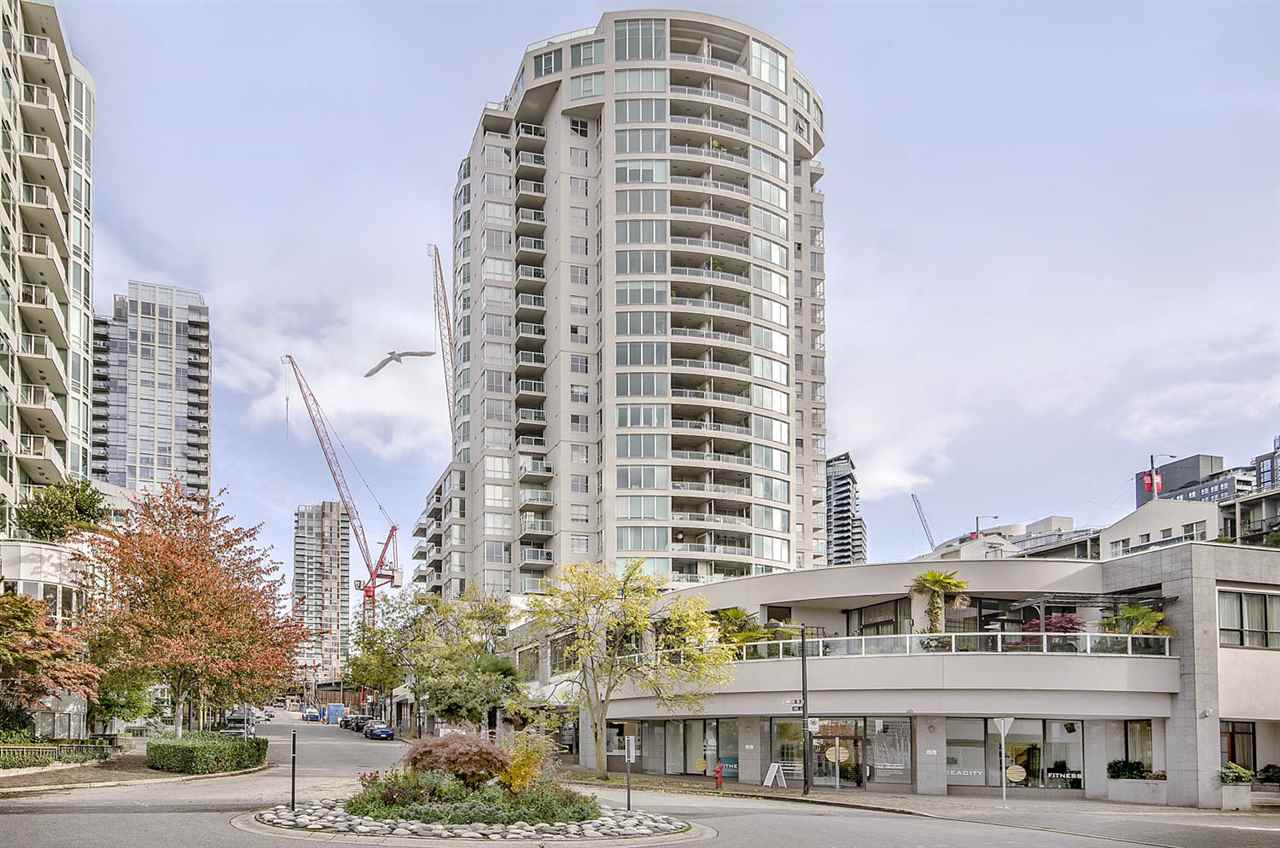 The Discovery, 1500 Howe Street Vancouver, BC - REW