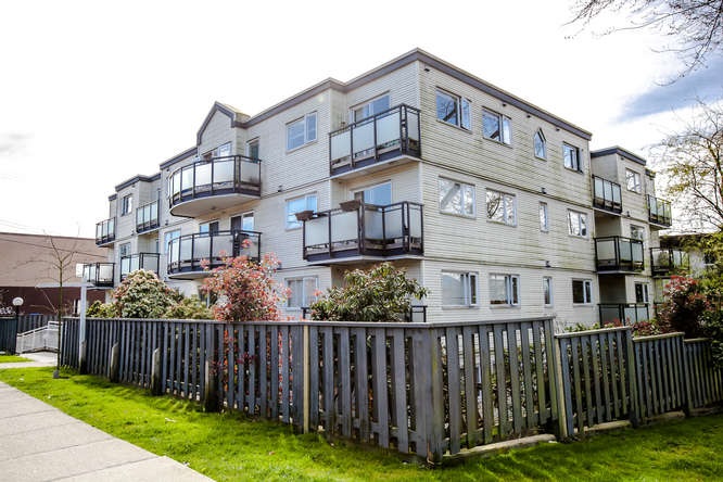 330 Waterfront Cres, 330 Waterfront Crescent Victoria, BC - REW