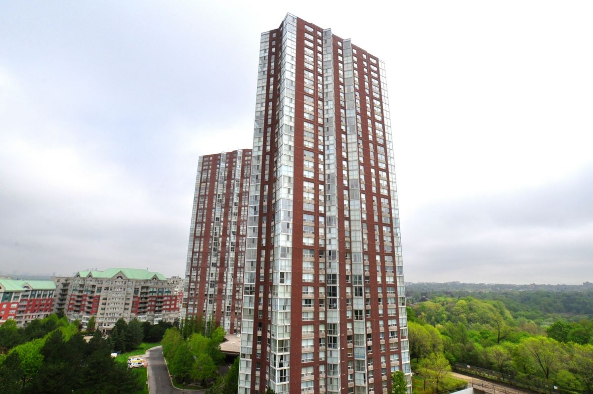 Concorde Park I, 5 Concorde Place Toronto, ON - REW