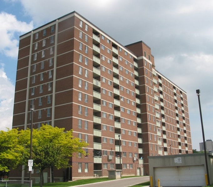 4400 Jane Street, 4400 Jane Street Toronto, ON | REW