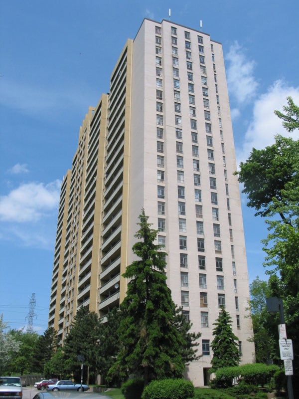 The Carlton, 470 Sentinel Road Toronto, ON - REW